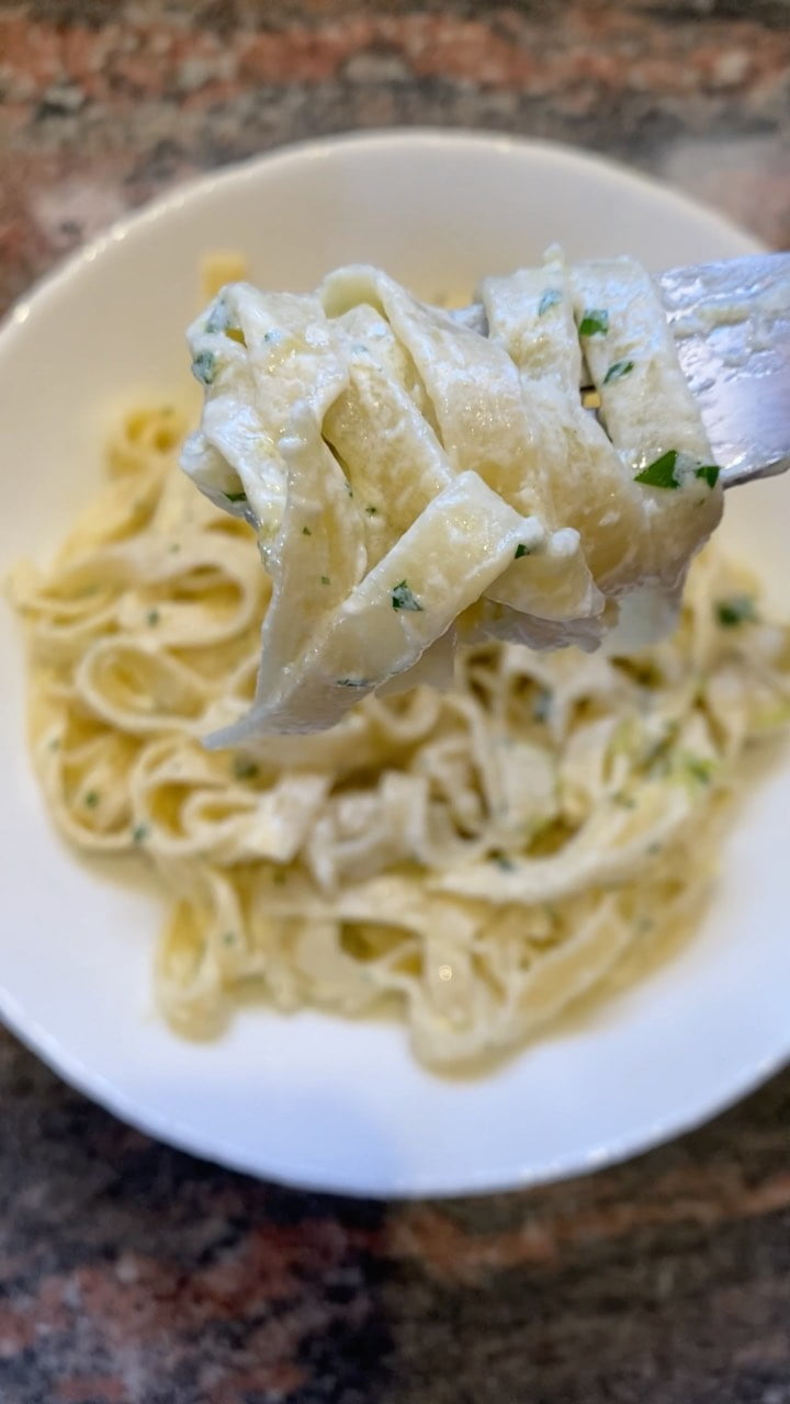 طريقة عمل معكرونه بالليمون والزبده - fatmee kitchen 🇱🇧🇰🇼 | كوك إنستا