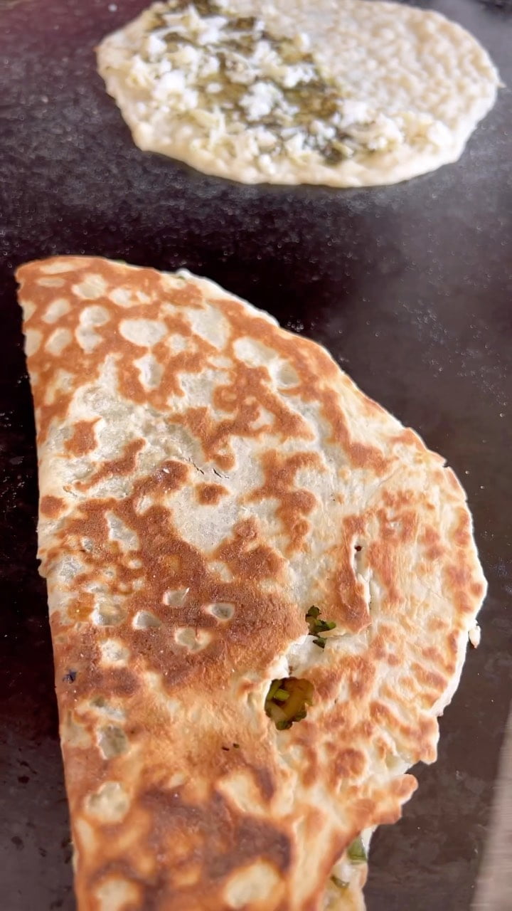 طريقة عمل فطاير الحميضه - fatmee kitchen 🇱🇧🇰🇼 | كوك إنستا